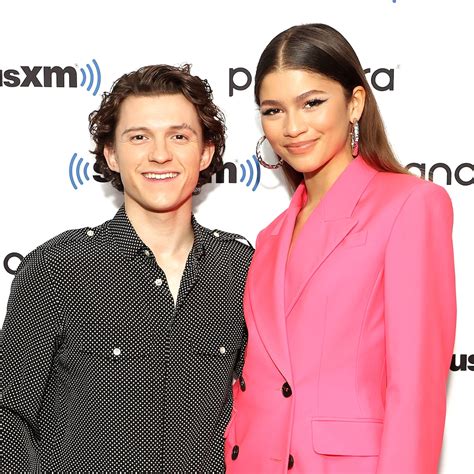 Tom Holland Reacts To Zendayas Red Carpet Return