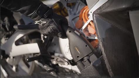 Innovative Battery For E Motorcycles Promises Ultra Fast Charging Adv