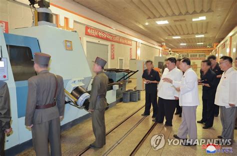 북한 김정은 미사일 생산능력 비약적 제고군수공장 또 시찰 연합뉴스