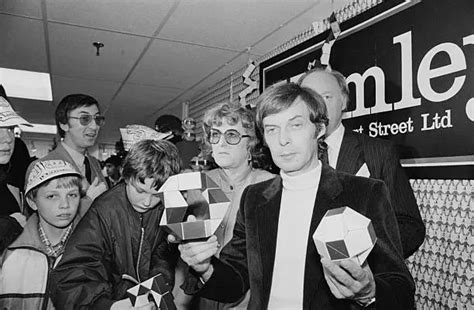 Hungarian Architect And Inventor Of The Rubiks Cube Erno Rubik 1981 Old Photo Eur 6 62 Picclick Fr