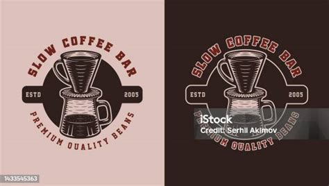 빈티지 복고풍 커피 엠블럼 로고 배지 라벨 세트 마크 포스터 또는 인쇄물 흑백 그래픽 아트 벡터 일러스트레이션 조각 스타일 0