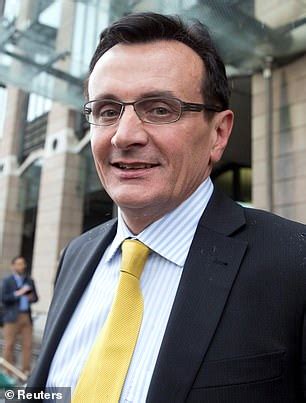 Doctors Warn Jab Rollout Could Become Shambles Like Ppe Fiasco Amid