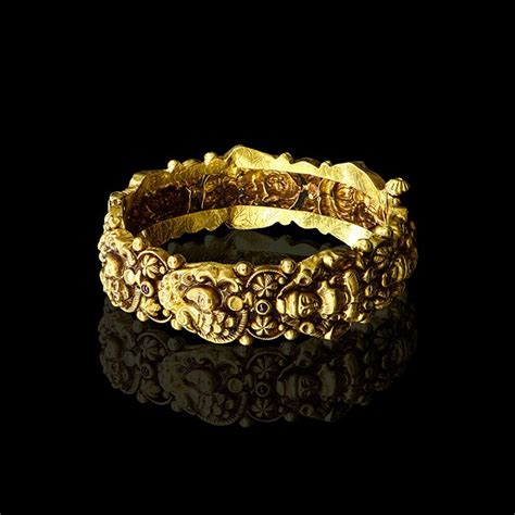 The Rich Historical Legacy Of Temple Jewellery Vogue India