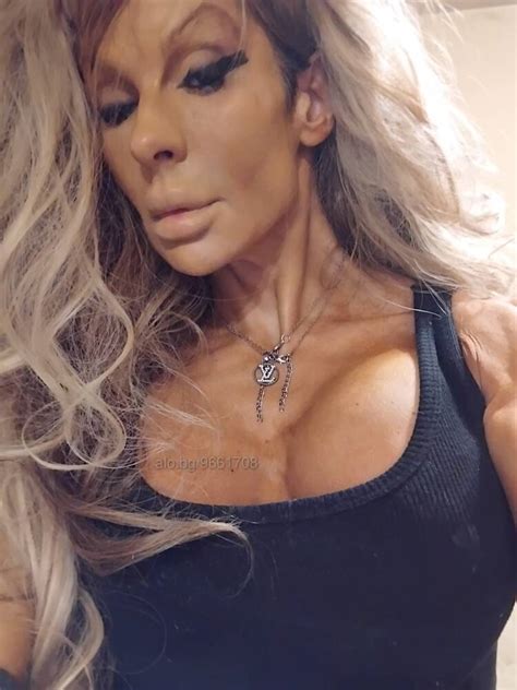 София Компаньонкa Безкрайно удоволствие 30 г 167 см Класически секс