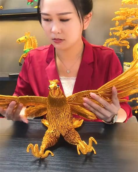 She Makes An Eagle With Wires 🦅 Eagle She Makes An Eagle With Wires