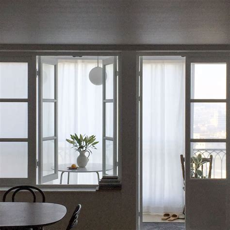 파리를 담은 아파트의 대변신부제로망실현 미완성 집무실 모던 클래식 인테리어 집 창문 디자인 모던 인테리어