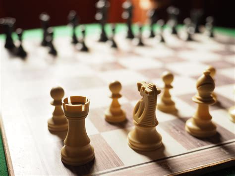 The Strategic Side Of Workflow Learning