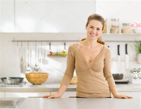 House Wife Pictures