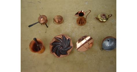 Lot De 8 Obiecte Mici Decorative Confectionate Manual Din Cupru Arhiva Okazii Ro