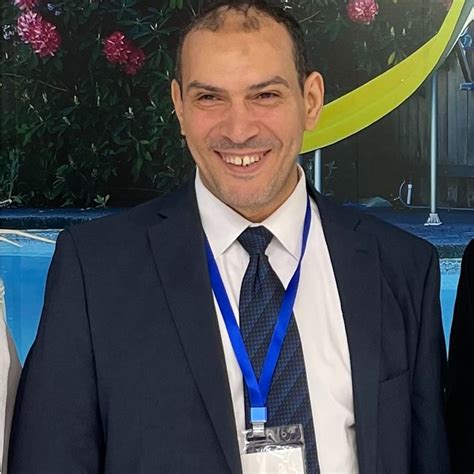 Mohamed Ismail Chief Financial Officer Alraed Alarabi For Lighting
