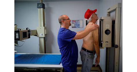 Каква защита от облъчване да изискваме при рентгенова снимка 24 Здраве