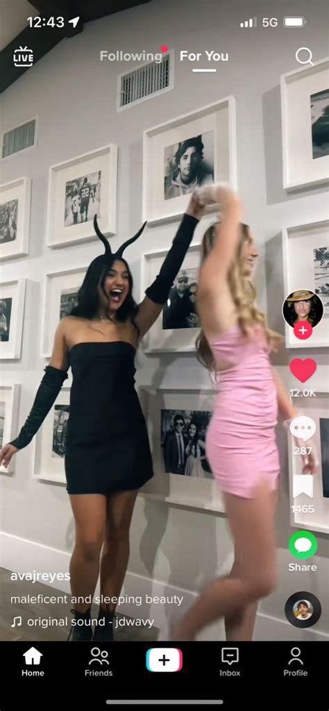 Pin By Kyla Townsend On Halloween Costumes Sleeping Beauty Halloween