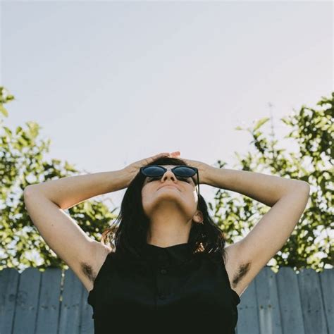 Help I Hate My Girlfriends Armpit Hair Outside Online