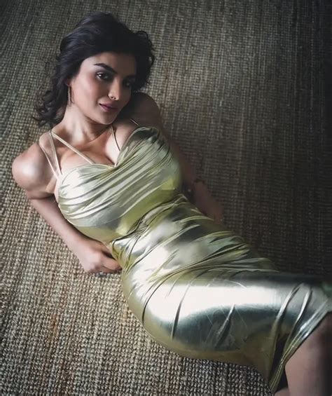 Hot Anveshi Jain Flaunts Her Big Boobs In A Knee Length Gown Which Was