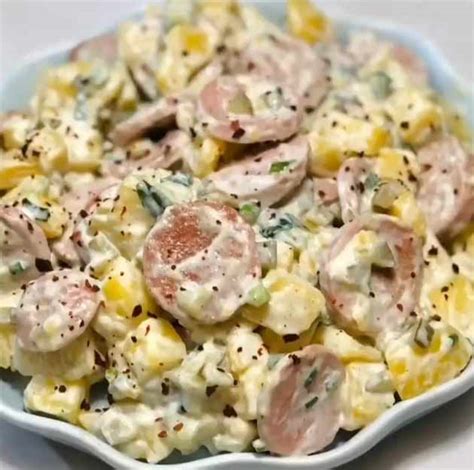 طرز تهیه سالاد کارتوفل بسیار خوشمزه و آلمانی با سس مخصوص
