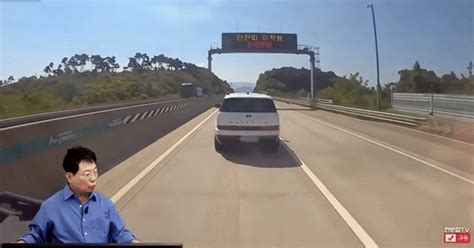 진짜 잔다고고속도로서 자율주행 상태로 쿨쿨영상