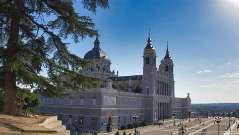 คริสตจักร สถาปัตยกรรม กอธิค ภาพฟรีบน Pixabay