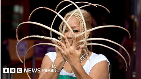 Woman With World Longest Fingernails Ayanna Williams Cut Dem Afta Almost 30 Years See Why She