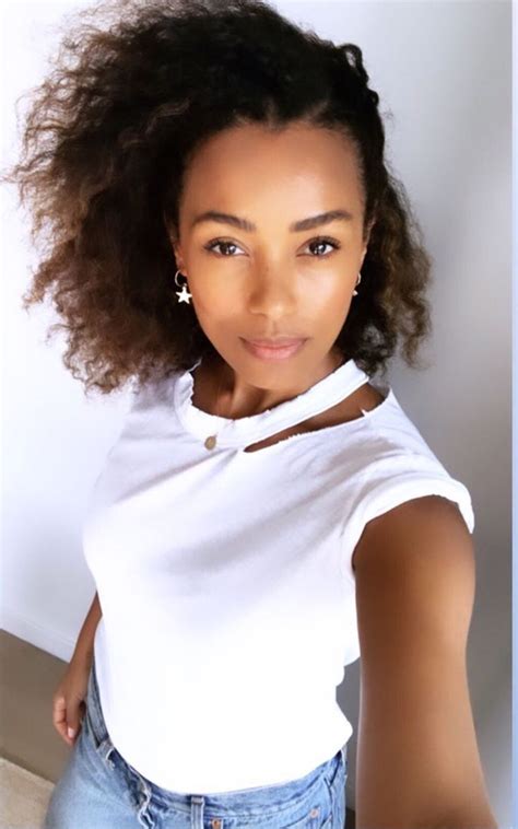 Pin By •nyna Maria On Melanie Liburd Melanie