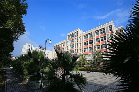 重庆安全技术职业学院百度百科
