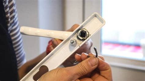 How To Replace A UPVC Door Handle The Carpenter S Babe