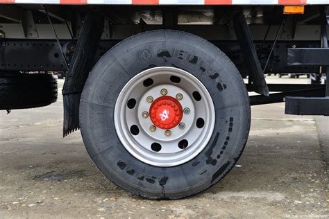 图东风 多利卡D9 200马力 4X2 6 8米厢式载货车 国六 EQ5181XXYL9CDGAC 实拍图片 1685628 卡车之家