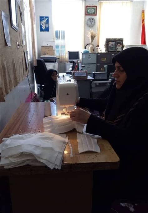 گزارش تصویری از اقدامات خواهران بسیجی قم در مبارزه با کرونا تسنیم