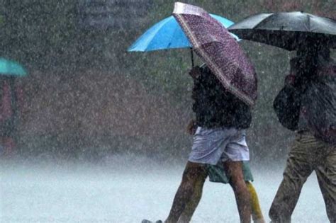 අද ප්‍රදේශ කිහිපයකට තද වැසි