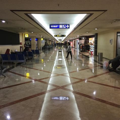 Premium Photo Interior Of Shopping Mall
