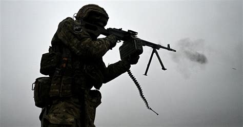 Марочко бойцы РФ продвинулись на трех участках сватовско кременского направления Новости Mail