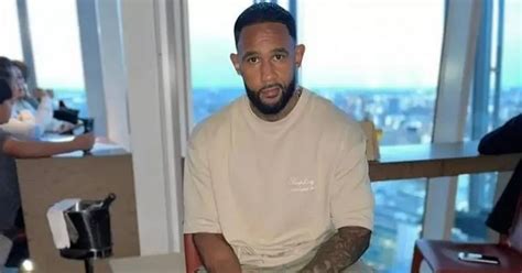 Furious Victims Of Prisoner Filmed Having Sex With Guard Speak Out The Mirror