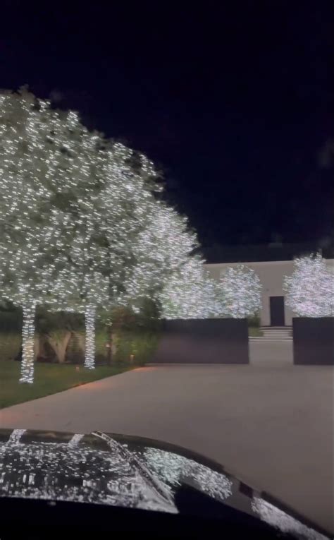 Kim Kardashian Shows Off Christmas Lights At 60m Mansion