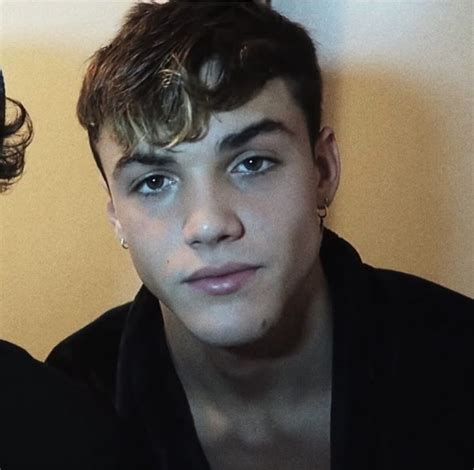 Pin By Aaliyah Graham On Hot Grayson Dolan Pic Grayson Dolan Dolan Twins Grayson