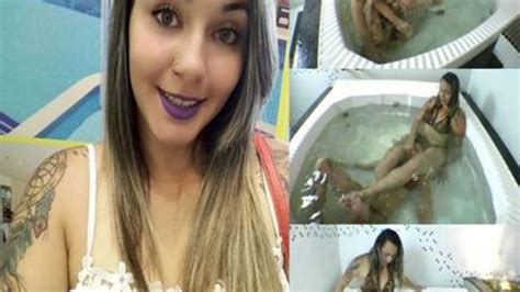 Control Underwater Feel My Stress Water Down New Girl Cauanny Mendez