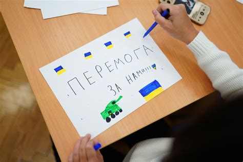 1500 дитячих малюнків для українських захисників передали до Міноборони Вечірній Київ
