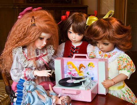 A Disney Princess Record Player Antique Lilac