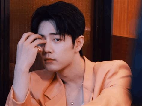 ไม่หวังอะไรแล้ว นอกจากหวังอี้ป๋อ On Twitter Rt Crazynoninsane ยัยหนูจอมหงึ ยัยแสนแซ่บ ยัยตัว