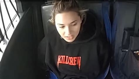 ছাত্রকে যৌ ন নি পীড়নের অভিযোগে নারী শিক্ষক গ্রেফতার স্কুল নিউজ