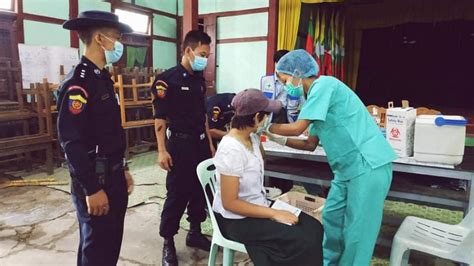 ရေဦးမြို့နယ်အတွင်းရှိ အသက် ၁၂ နှစ်အထက် ကျောင်းသားများအား ကာကွယ်ဆေးထိုးနှံ‌ပေးနေမှုနှင့် ပတ်သက်ပ