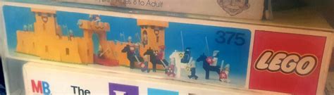 LEGO YELLOW CASTLE 375 Hobbies Toys Toys Games On Carousell