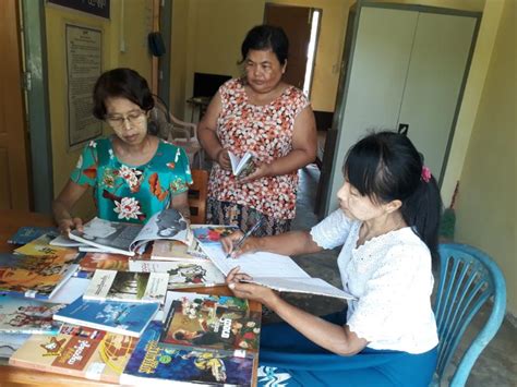 မာန်အောင်မြို့တွင်စာဖတ်ရှိန်မြှင့်တင်ရေးmobilelibraryစနစ်ဖြင့်စာဖတ်သူများလက်ဝယ်အရောက်စာအုပ