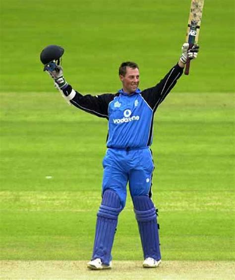 Owais Shah In Spot The Ball Action