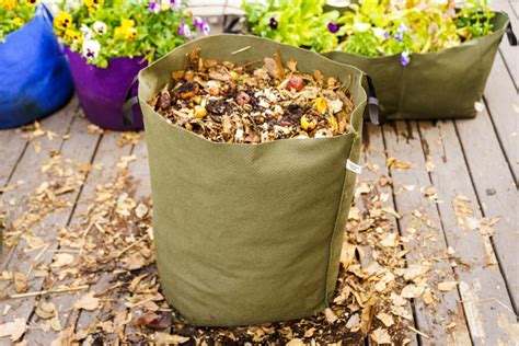 Introducing The Smart Pot Urban Compost Sak The Perfect Composting Solution For Small Space
