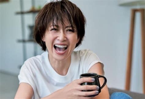 女人不管多大年纪，都可以试试几款日系短发，温柔简约又减龄 哔哩哔哩
