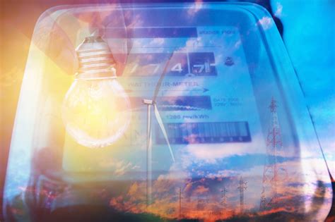 전력 측정기와 전구 전력 사용량을 측정 합니다 와트 시간 전기 미터 측정 도구입니다 전기 연료 및 전력 생산에 대한 스톡 사진 및 기타 이미지 전기 연료 및 전력 생산