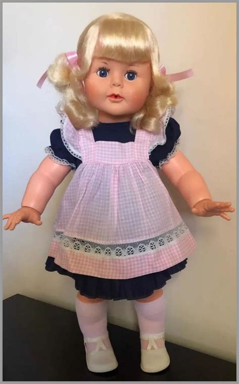 Boneca Beijoca Da Estrela Vestido De Boneca Bonecas Lindas Vestidos