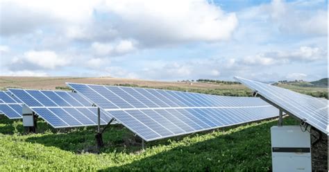 An Analysis Of Developing A Solar Power Generation System For Base Station