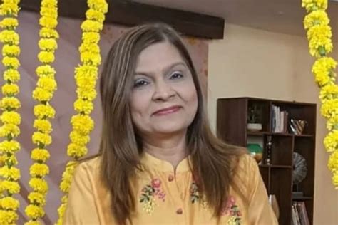 Sima Aunty Of Indian Matchmaking Charges This Much To Find Your