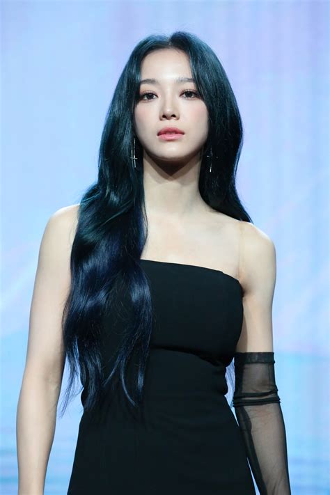 김세정 닫혀진 날카로움·열린 환상 모든 것이 나 쇼케 종합 전자신문