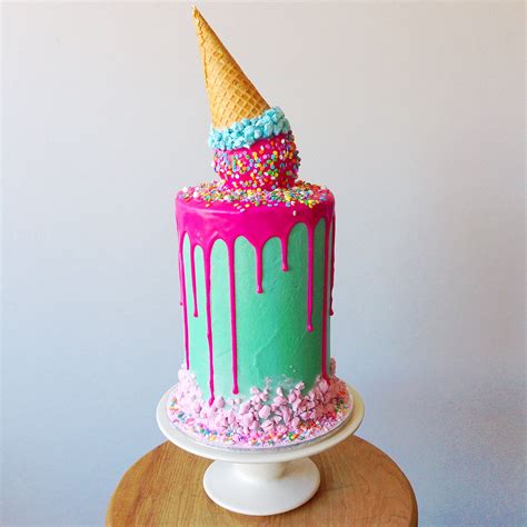 Novelty Cake Plates At Leo Dartnell Blog